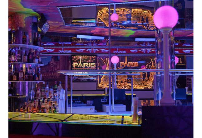 CLUB PARIS - CLUB STRIPTEASE | ESPECTÁCULOS ERÓTICOS