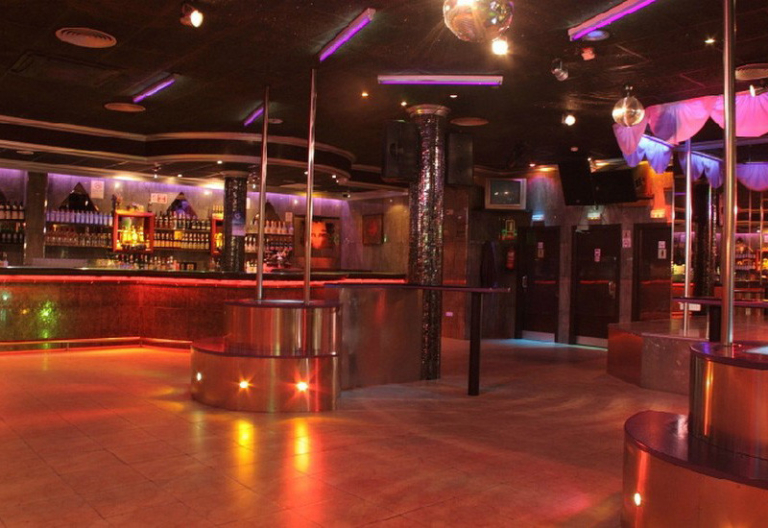 LOVE CLUB LA JONQUERA - CLUBS ALTERNE | PUTICLUBS | NIGHTS CLUBS